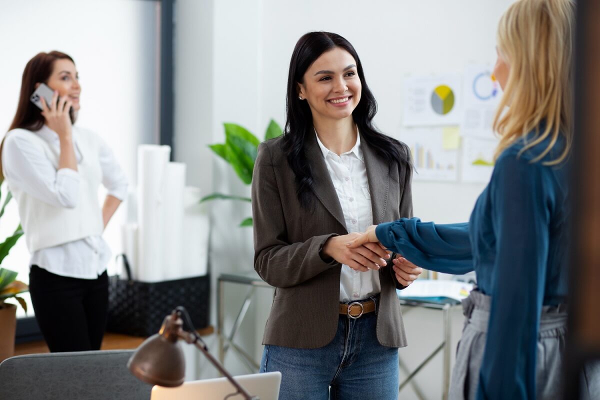 5 Ways Successful Companies Build Relationships with Their Customers ...